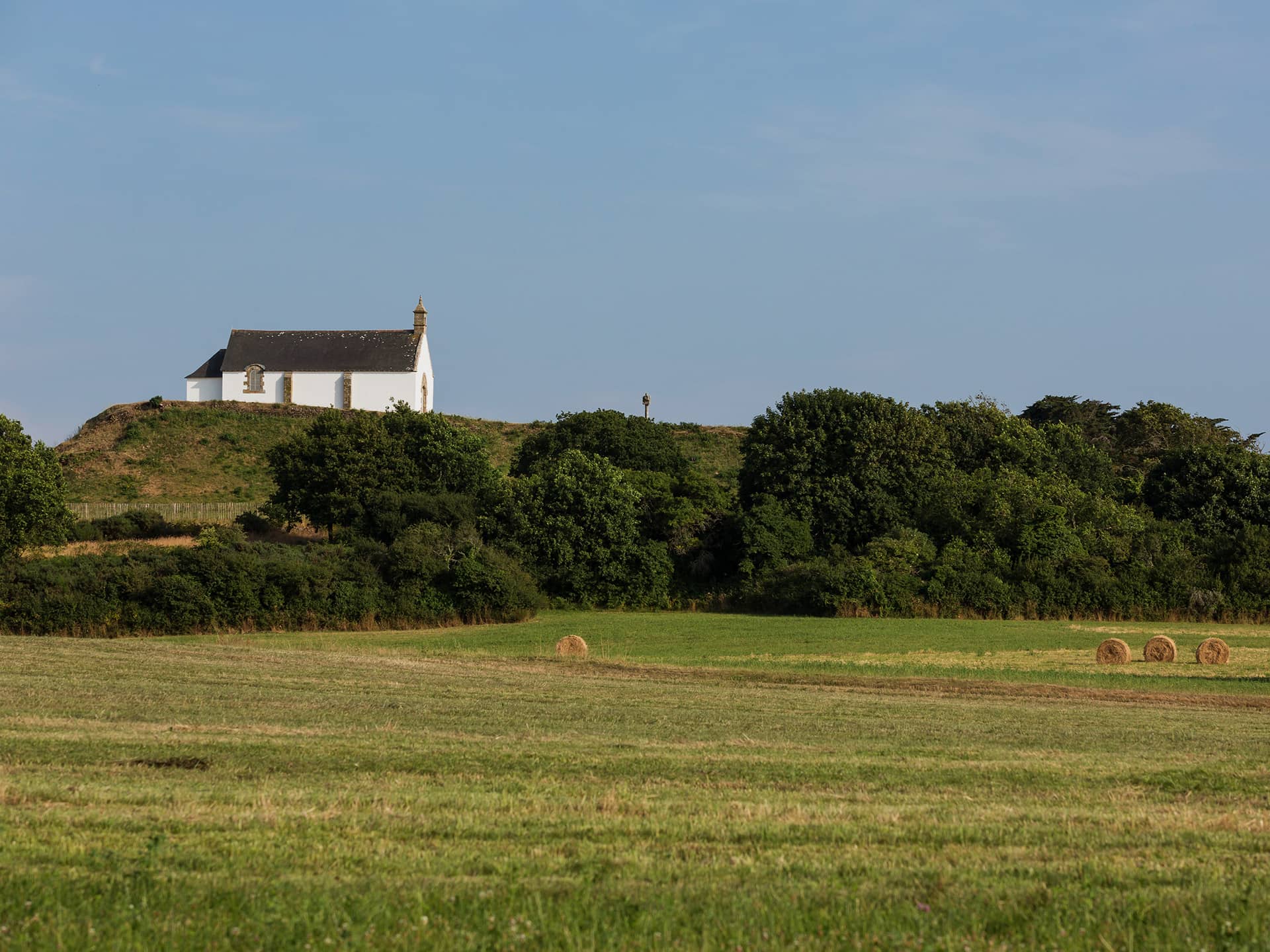 Saint-Michel tumulus | Megalithic landscapes